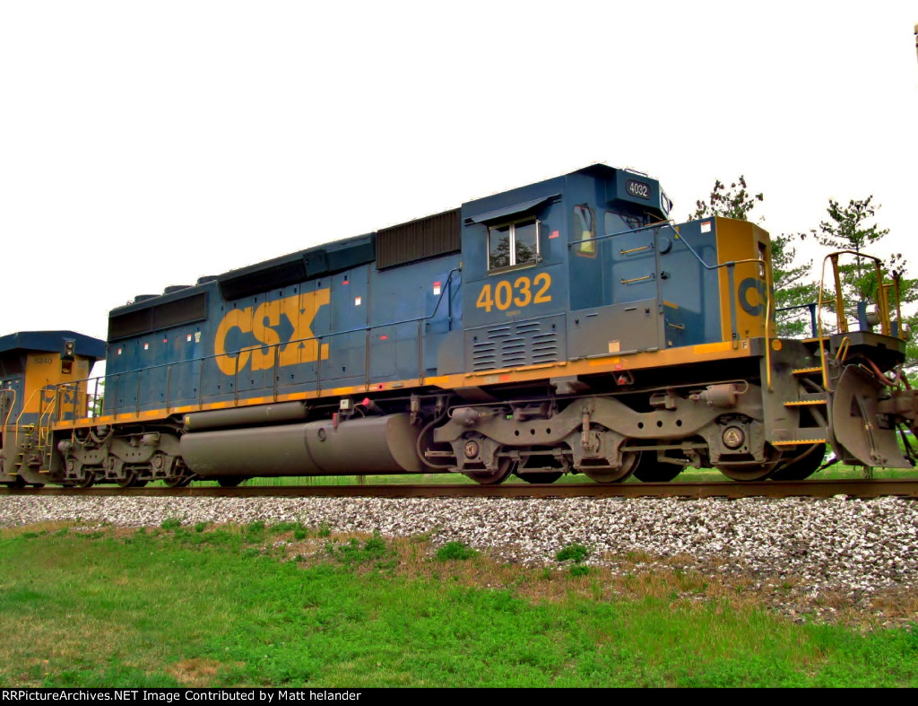 CSX 4032